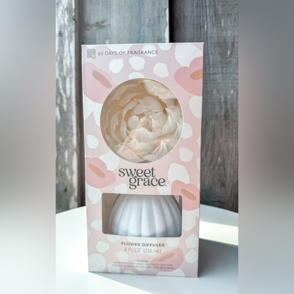 Bridgewater Candle Company | Other | Sweet Grace Flower Diffuser | Poshmark